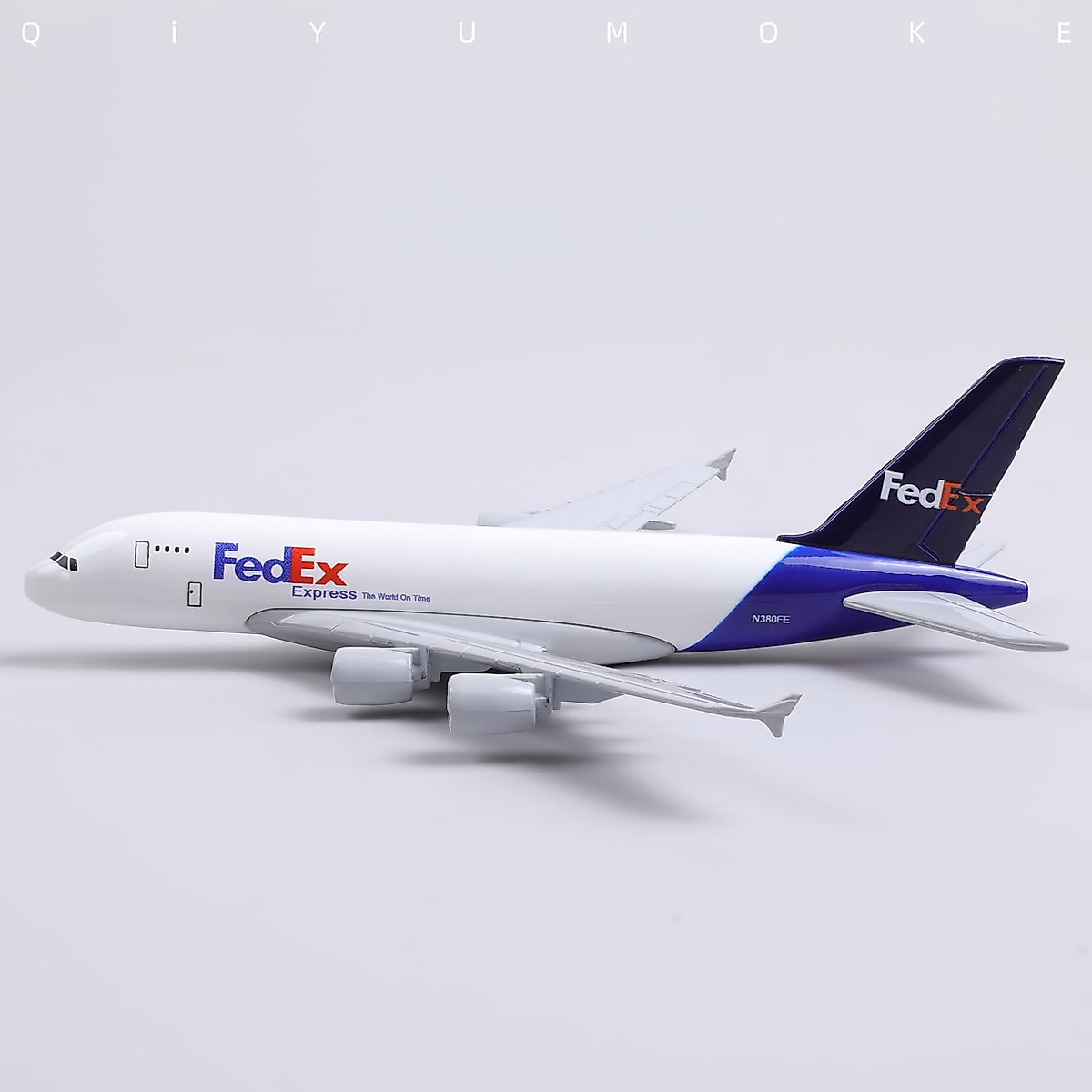 QIYUMOKE 1/400 A380 Model Plane FedEx Diecast Metal Airplane Model kit -Sky Jumbo Airbus A380 Model Airplane with Stand (5.7 inches L) for Aviation Air Planes Gift, Desktop Display Decorations