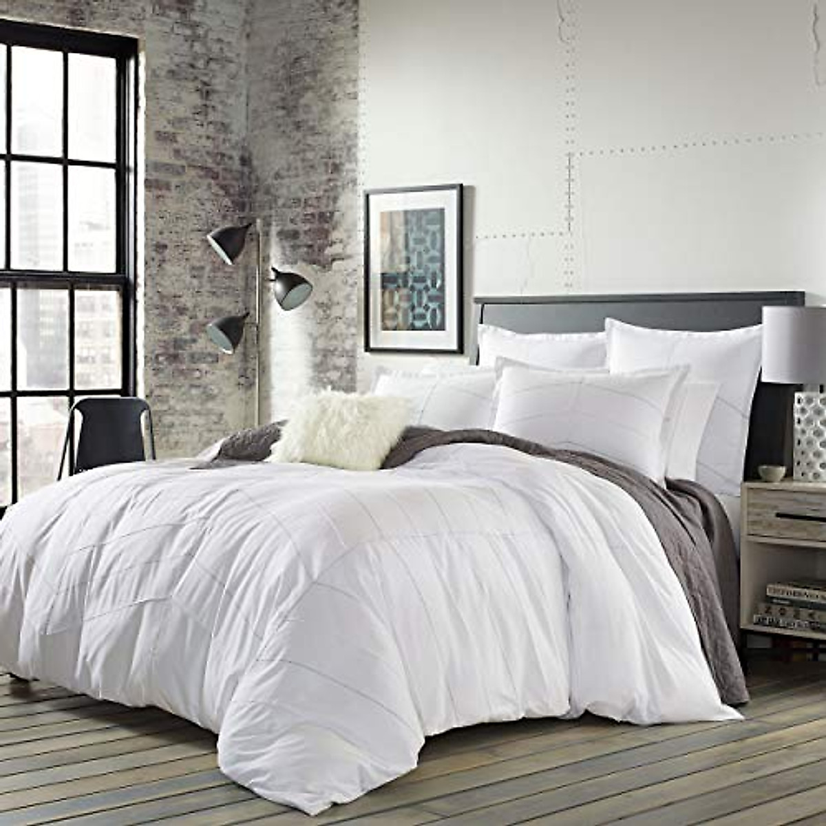 City Scene - King Duvet Cover Set, Reversible Bedding with Matching Shams, All Season Home Decor (Chloe White, King)