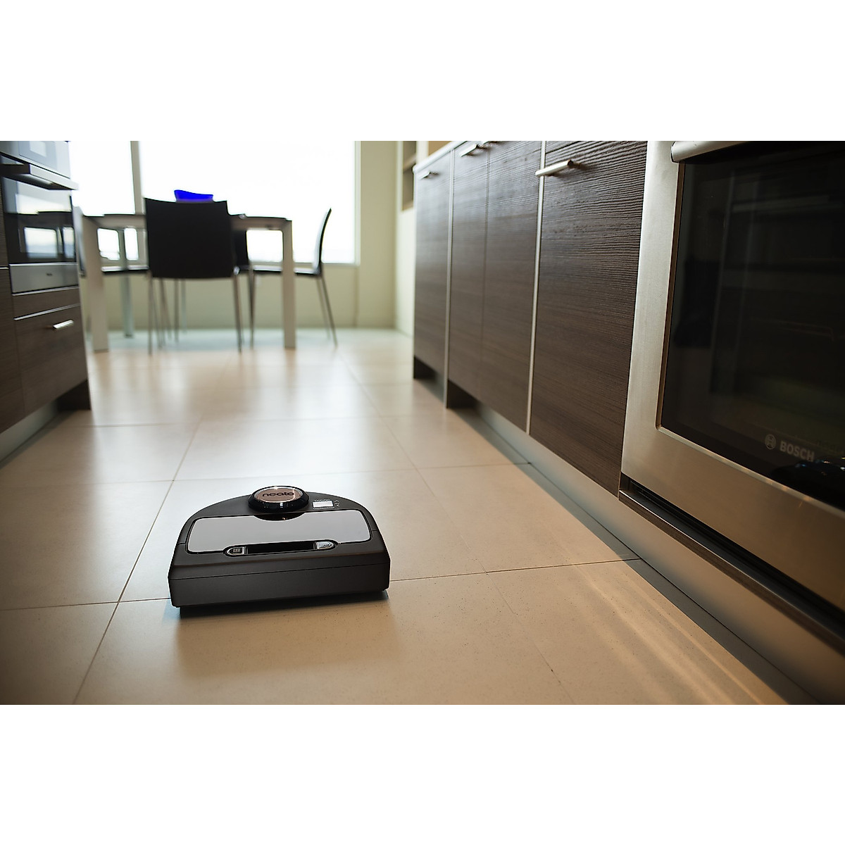 Neato Botvac Connected Wi-Fi Enabled Robot Vacuum, Compatible with Alexa
