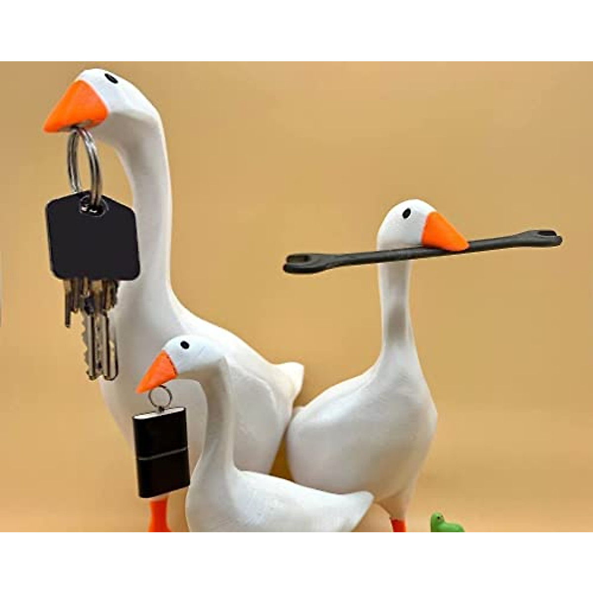 Super Cute Goose Magnetic Key Holder - Magnetic Goose 3D Printed Key Holder, Resin Goose Statue Key Storage Rack, Vivid Mini Animal Figurines Keys Holder for Keys Glasses Bells (Yellow)