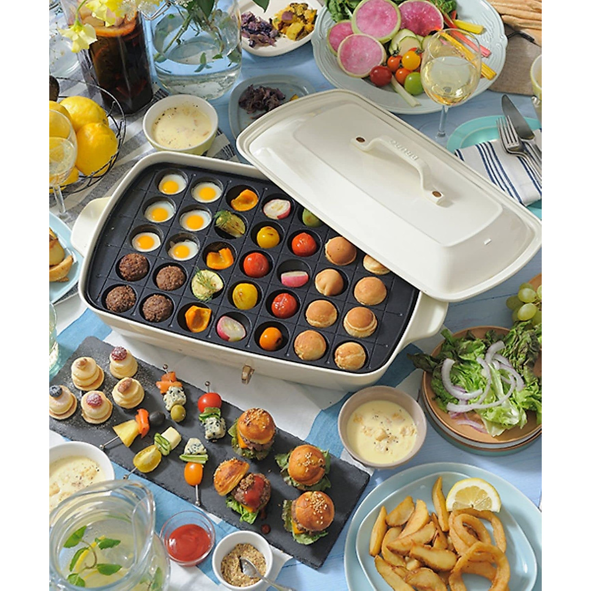 BRUNO Hot Plate Grande Size + Ceramic Coat Partition Pot + Grande For The Grill Plate + Grande Recipe Book 4-Piece Set Red