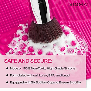 Sigma Beauty Makeup Brush Cleaner Mat – Sigma Spa Express Silicone Makeup Brush Cleaning Mat with Suction Cups for Cleaning Makeup Brushes, Compact Design Fit for Any Travel Makeup Kit (Pink)