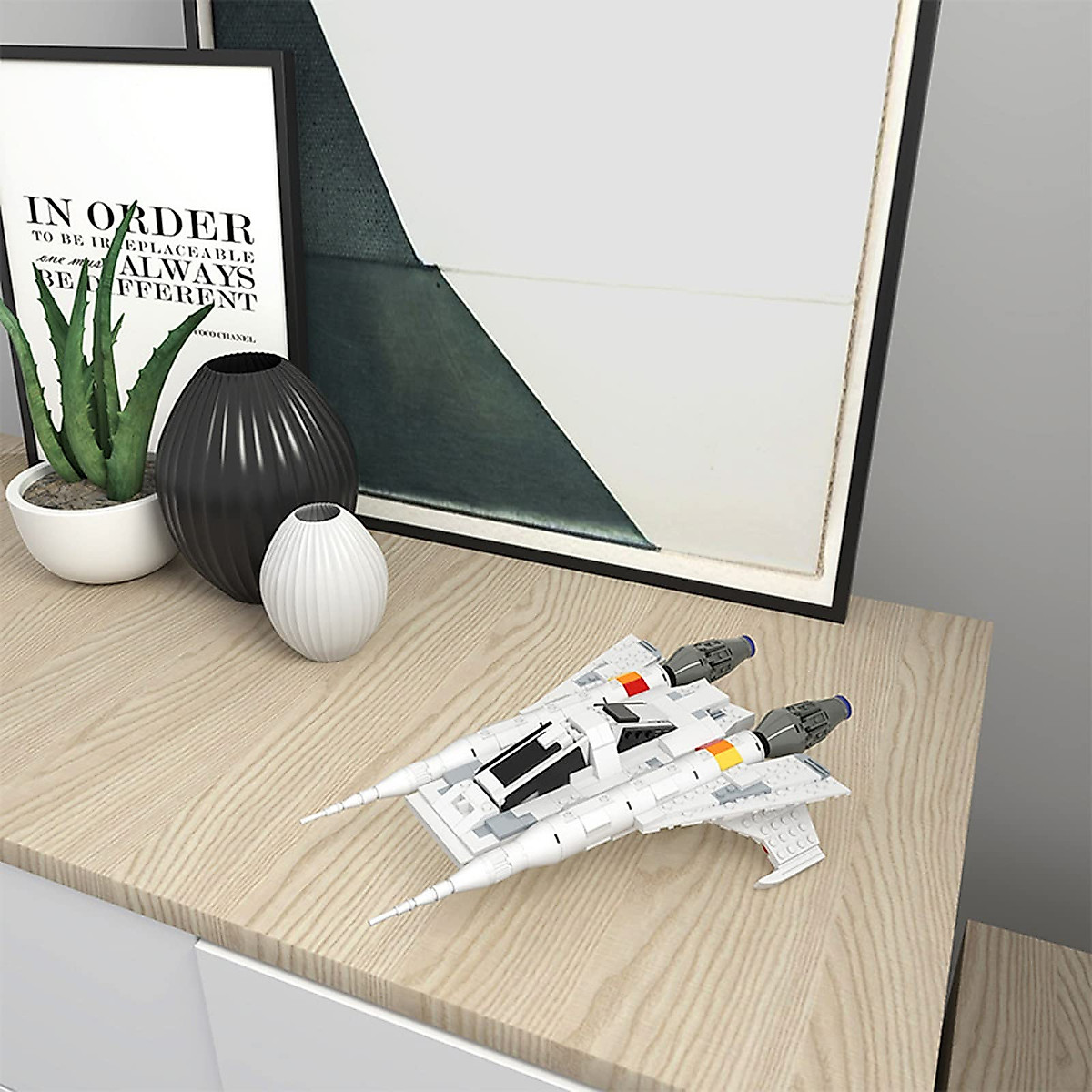 WANZPITS MOC- 48610 Buck Rogers Space Starfighter Ship Model Building Blocks Classic Spaceship Military Weapon Battleship Building Kit Boy Toy Gift,548pcs