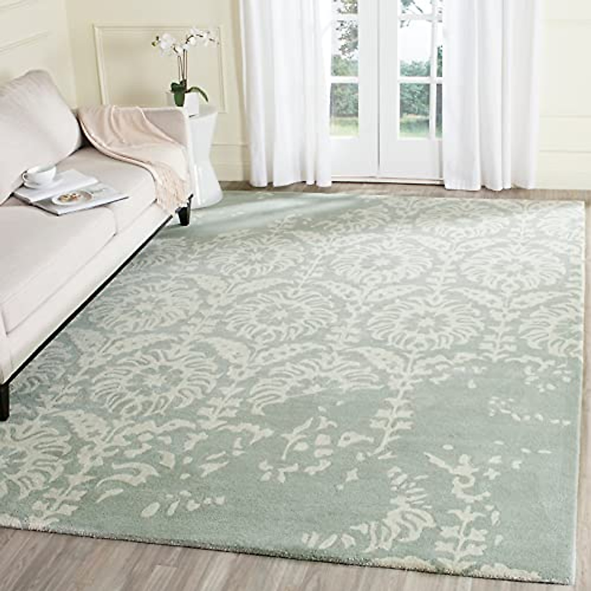 SAFAVIEH Bella Collection 6' x 9' Light Grey/Ivory BEL125B Handmade Premium Wool Area Rug