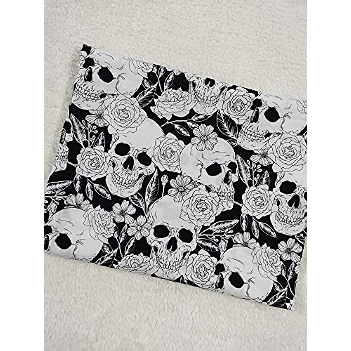 PUMCRAFT Sewing Fabric 4pcs 30 X 25cm Rose Skeleton Skull Cotton Fabric Floral Ghost Halloween Sewing Clothing Tissue Telas Textile Patchwork Bundle DIY - 30cm X 25cm Fabric Patchwork Craft