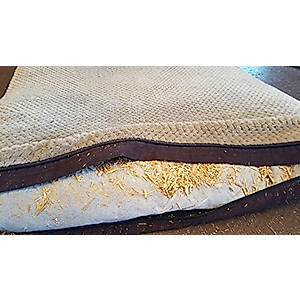 100% Natural Cedar Chips | Mulch | Great for Outdoors or Indoor Potted Plants | Dog Bedding | Pleasant Earthy Smell (4 Quart)