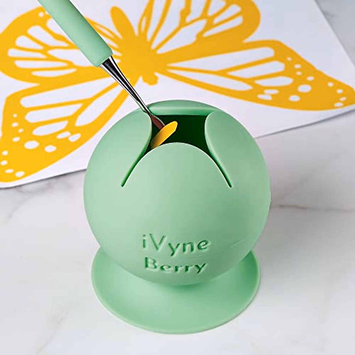 iVyne Berry Suctioned Vinyl Weeding Scrap Collector & Holder for Weeding Tools for Vinyl - Green