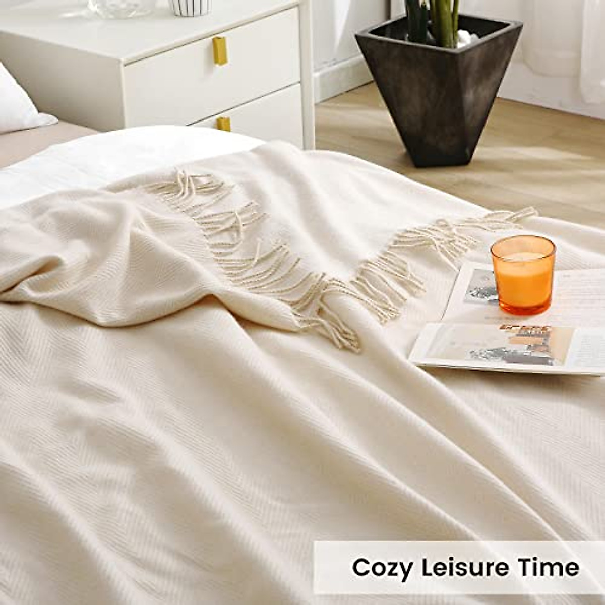 ZonLi Cream Throw Blanket Lightweight Herringbone Throw Blankets for Couch Ivory Beige Boho Throw Blanket Decorative Knitted Blankets with Tassels Fringe for Bed Outdoor 55'' x 75''