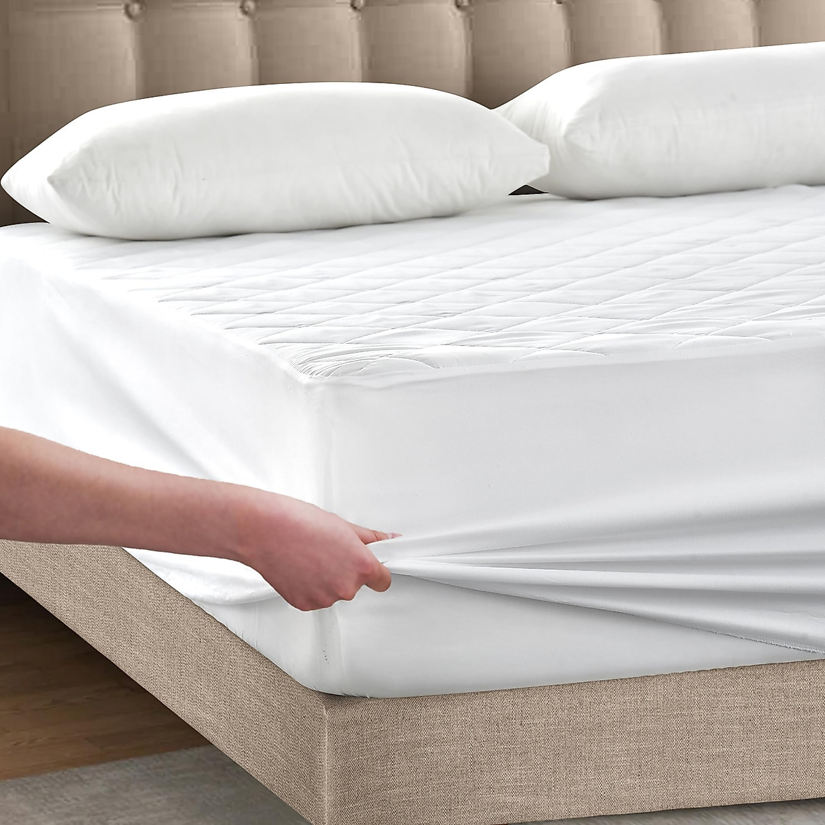 LUX Decor Twin Mattress Pad - Quilted Elastic Fitted Mattress Cover Protector Upto 16 Inches Deep Pocket - Soft Breathable Noiseless Mattress Topper (39 X 75)
