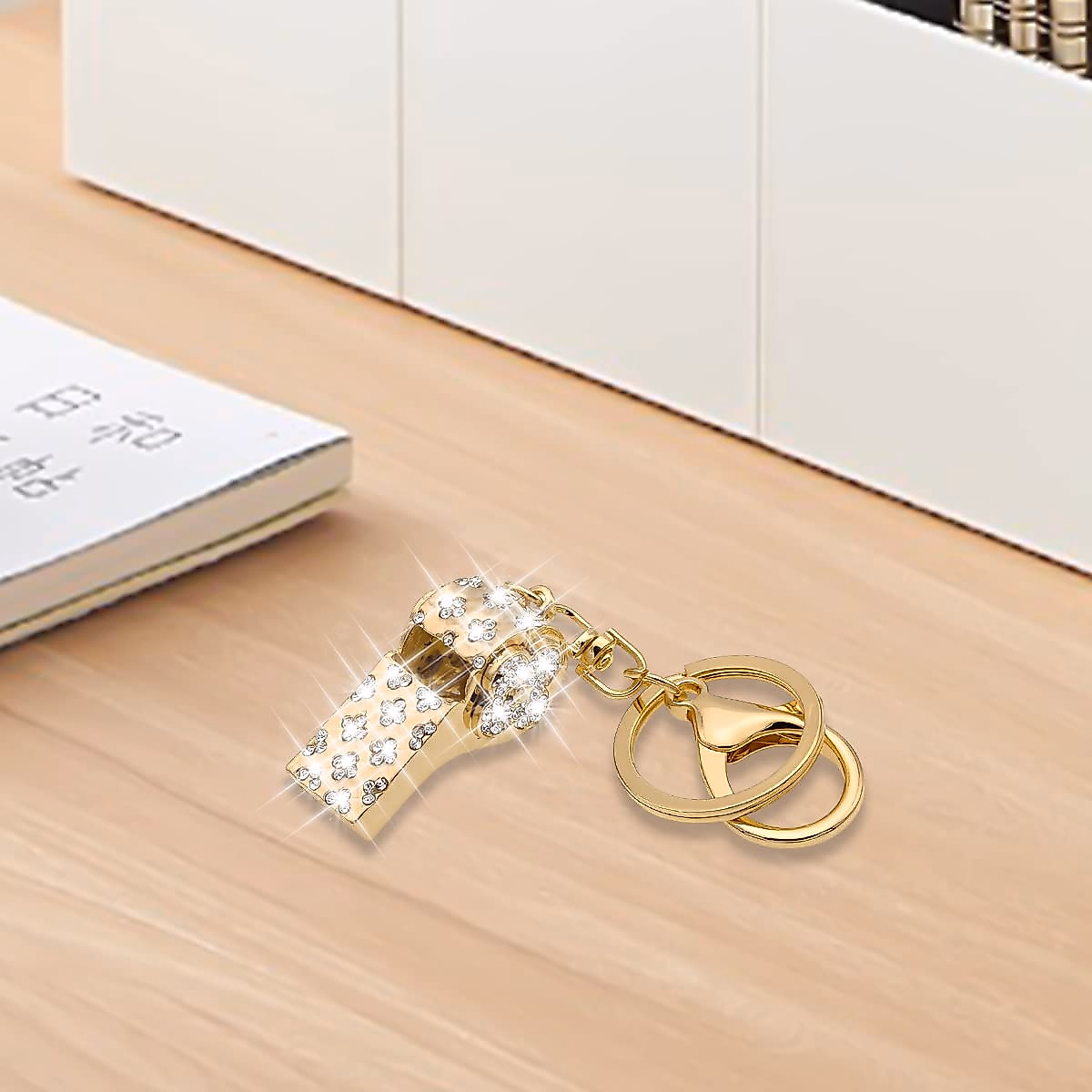 Moioee Blingbling Shining Mini Whistle Keychain, Metal Rhinestone Whistle Keyring for Bag Purse Backpack Handbag, Crystal Car Charming Cute Decoration Pendant Key Chain for Women Girls