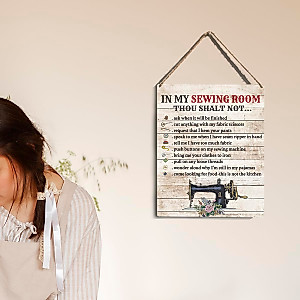 YCYD In My Sewing Room Wall Art Sewing Supplies Home Decor Wall Decor for Sewing Lovers gifts Wooden Hanging Sign Gift for Sewing Room Store Home Decor 10x8 In