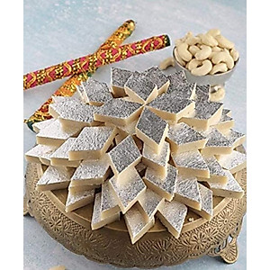 GLC Gold Leaf Silver Leaf, 99.9% Pure Silver Leaf Varakh Foils 50pcs 3 x 5 inch for Sweets Deco,Cake Baking,Chocolate,Supari,Serums,Ayurvedic Medicine,Decoration,Beauty Face Kits,Painting Art Crafts_