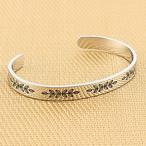 Friends are the Family We Choose Bracelet, Long Distance Relationship Friendship Gifts Best Friend Bracelets Jewelry for Friend Women Female bff Her Birthday, Mothers Day Present Gifts for Friends