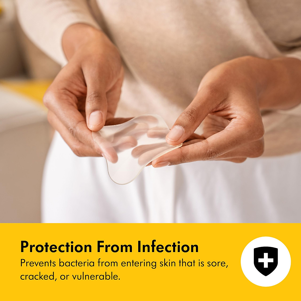 Medela Soothing Gel Pads for Breastfeeding, 4 Count Pack, Tender Care HydroGel Reusable Pads, Cooling Relief for Sore Nipples from Pumping or Nursing