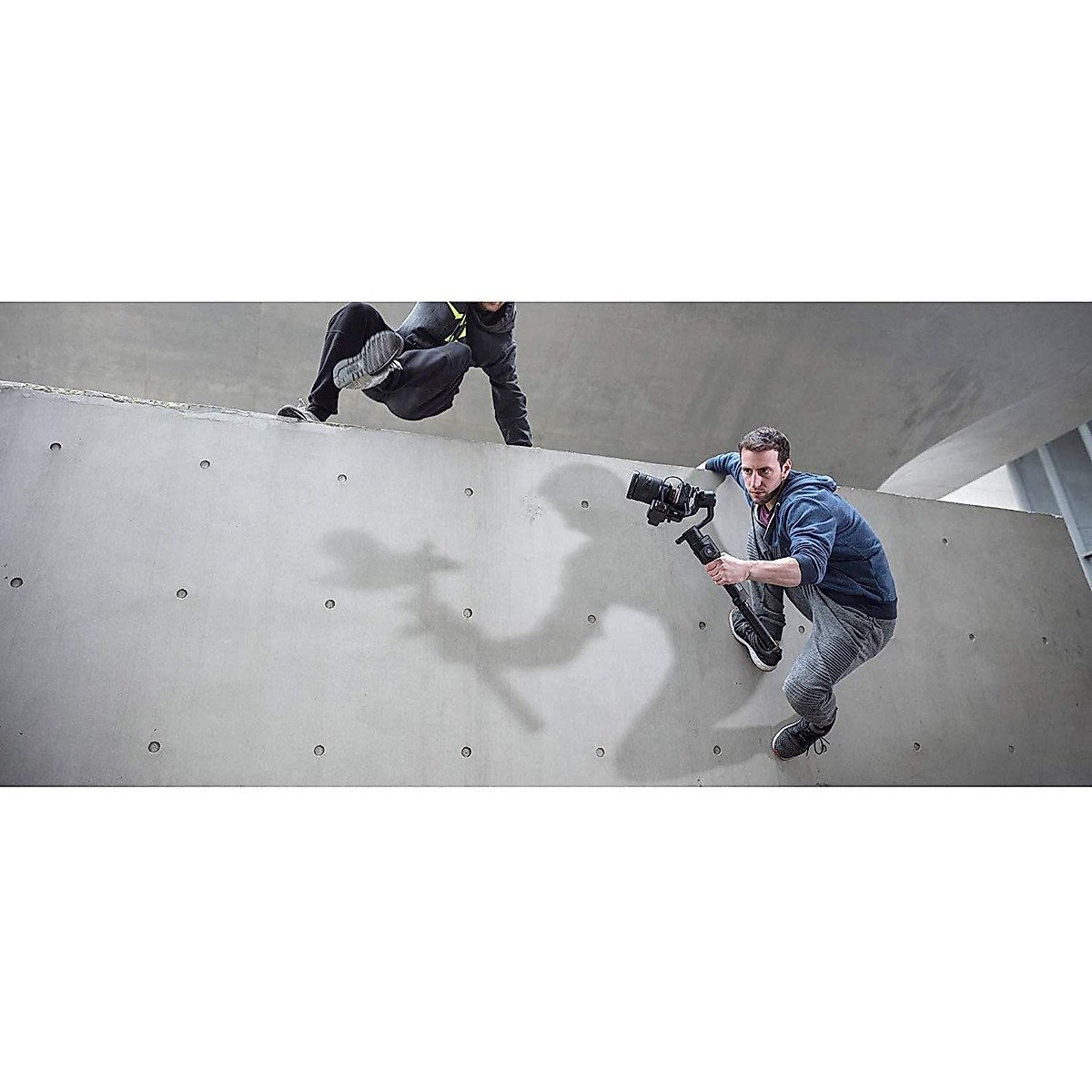 DJI Ronin-S Handheld Camera Stabilizer, Video Stabilizer 3-Axis, Max Operating Speed 75 kph, Tested Payload Capacity 3.6 kg, Max Battery Life 12 hrs, Professional Stability, Innovative Design