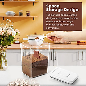 SUMMORO Brown Sugar Keeper, Brown Sugar Container 2.4Qt/2300ml with 6 PCS Brown Sugar Keeper Saver, Pop Airtight Food Storage Containers Brown Sugar Bear Softener for Moisture, Food Safe and Reusable