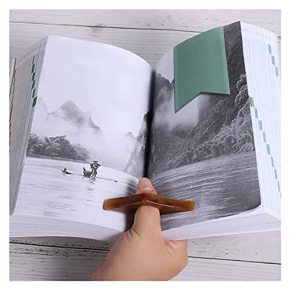 BDAAS 2pcs Resin Bookmark Holder Thumb Ring Page Holder Book Reading Accessories for Book Reading Lovers Students Teachers (Brown, Purple)