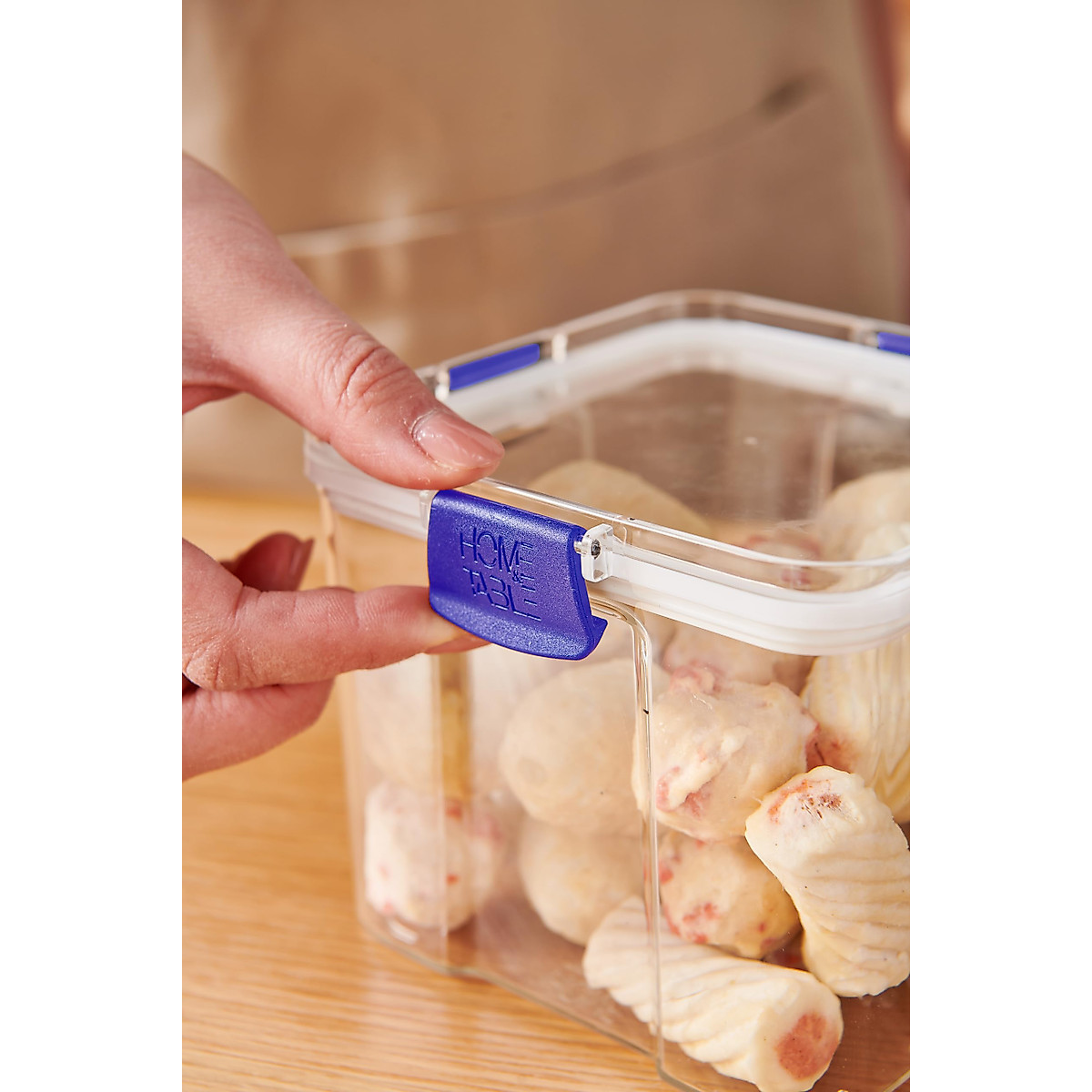 MSM Products 12 Pcs Food Storage Containers Set (6 lids & 6 containers), Leakproof Meal Prep Containers, microwave safe/dishwasher safe, 4 sides BLUE COLOR clip lock