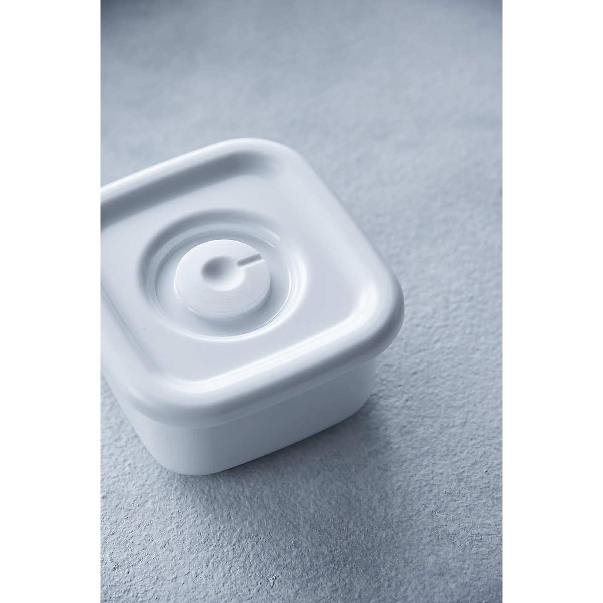 Noda Horo WSM-S Enameled Storage Container, Square, For S Size, White Series, With Airtight Lid, Made in Japan