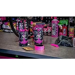 Muc-Off Ultimate Tubeless Setup Kit, Road/Gravel/CX 44mm - Tubeless Conversion Kit for Bikes - Includes Tubeless Tire Sealant and Tubeless Valve Stems
