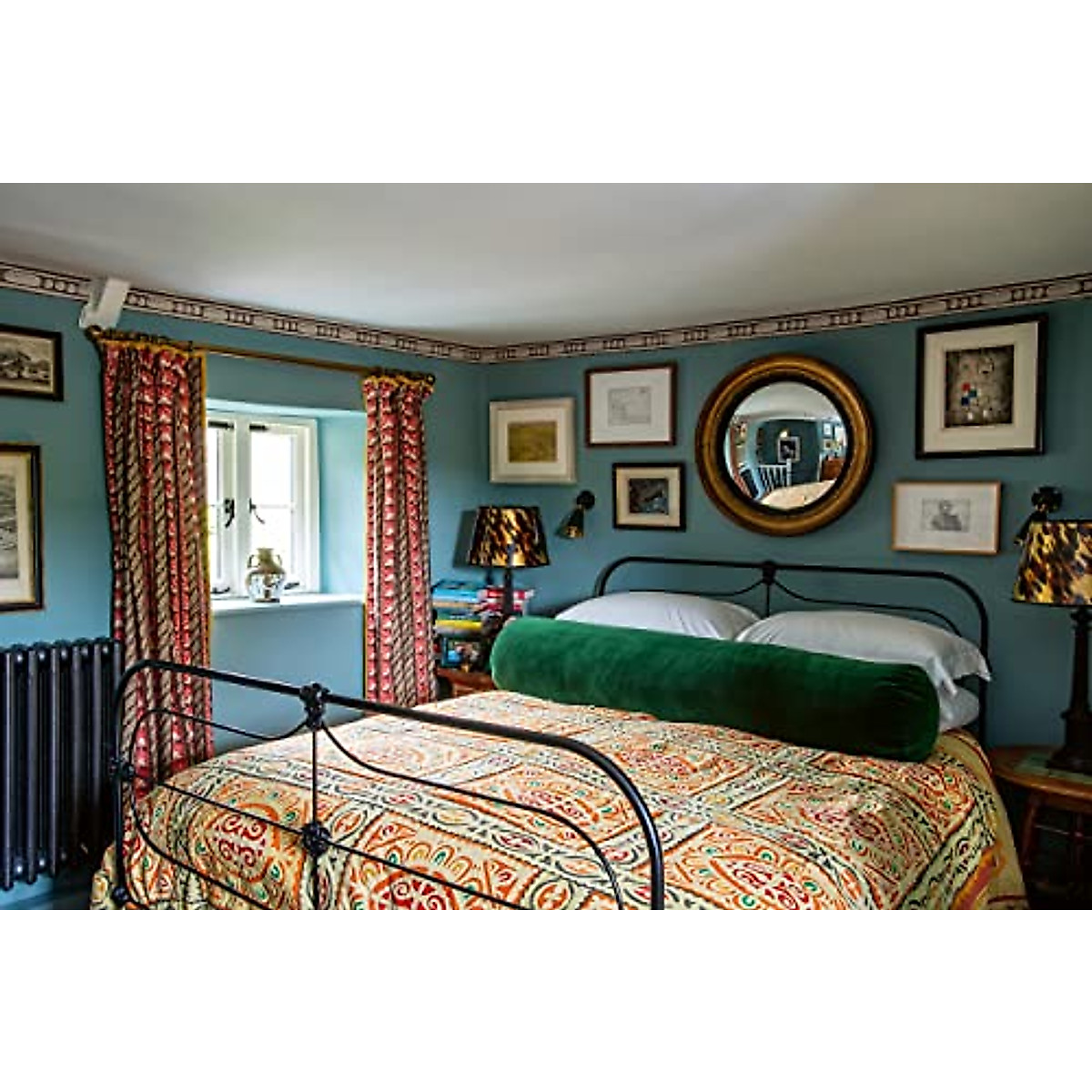 At Home in the Cotswolds: Secrets of English Country House Style