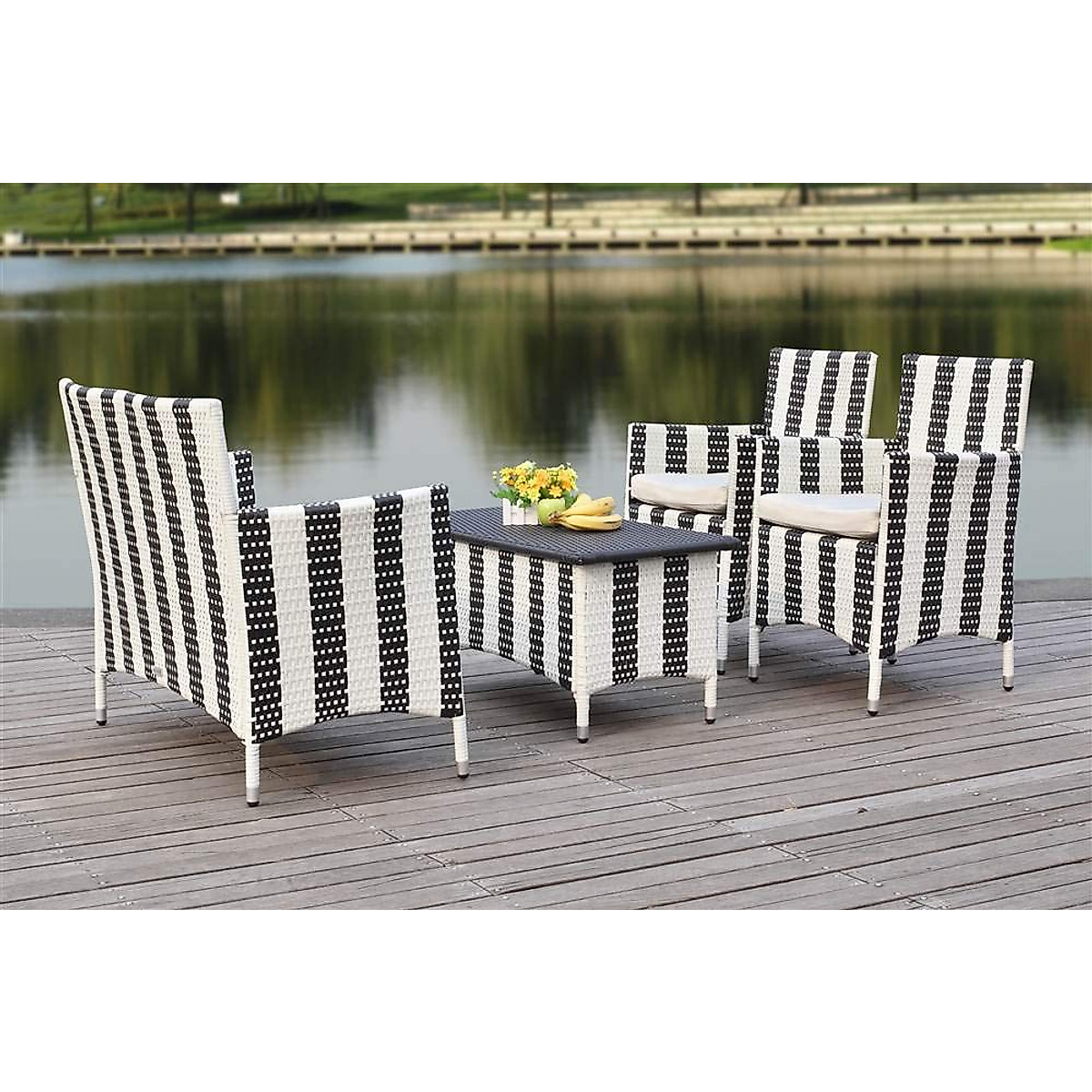 Safavieh Outdoor Collection Figueroa Black and White 4-Piece Patio Set