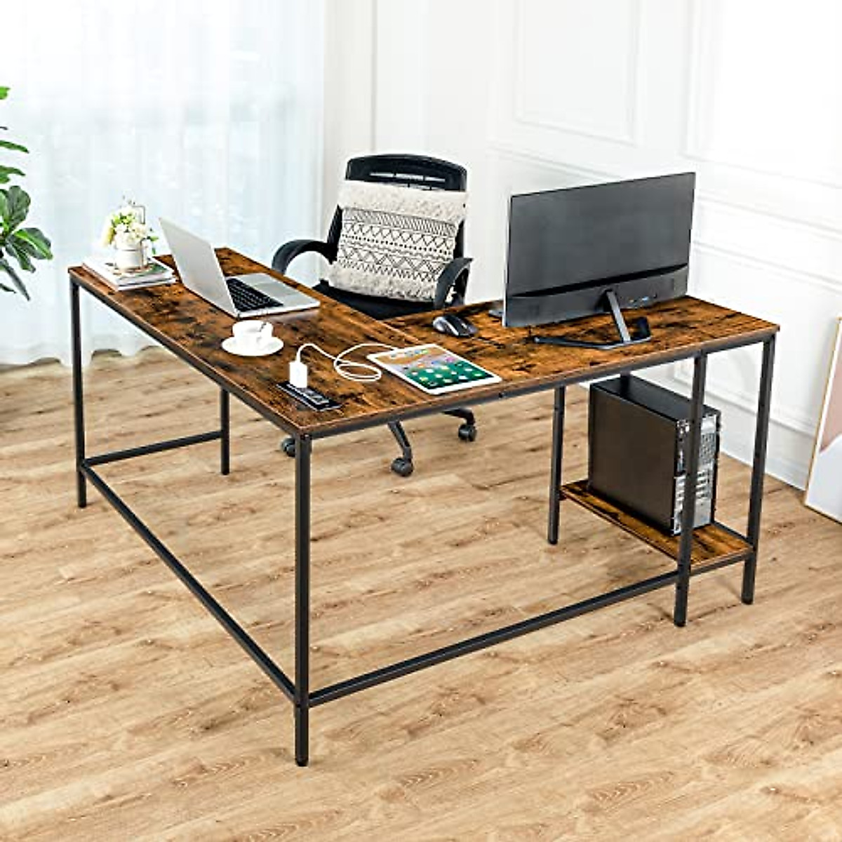 HOOBRO L Shaped Computer Desk with Charging Station, Industrial Corner Writing Desk with Adjustable Shelves, Study Workstation for Home Office, Stable and Space-Saving Rustic Brown and Black BF35UDN01