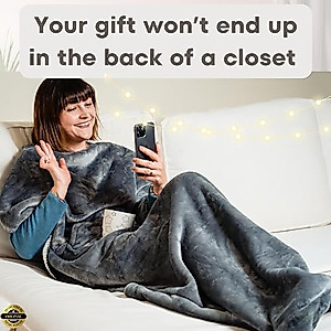 EzrAllora Lightweight Foot Pocket Blanket - Patent Pending- 67"x40" Premium Fleece Throw - Gamer Gifts - Gifts for Men Who Want Nothing - TV Lap Blanket (Fleece, Silver Grey)