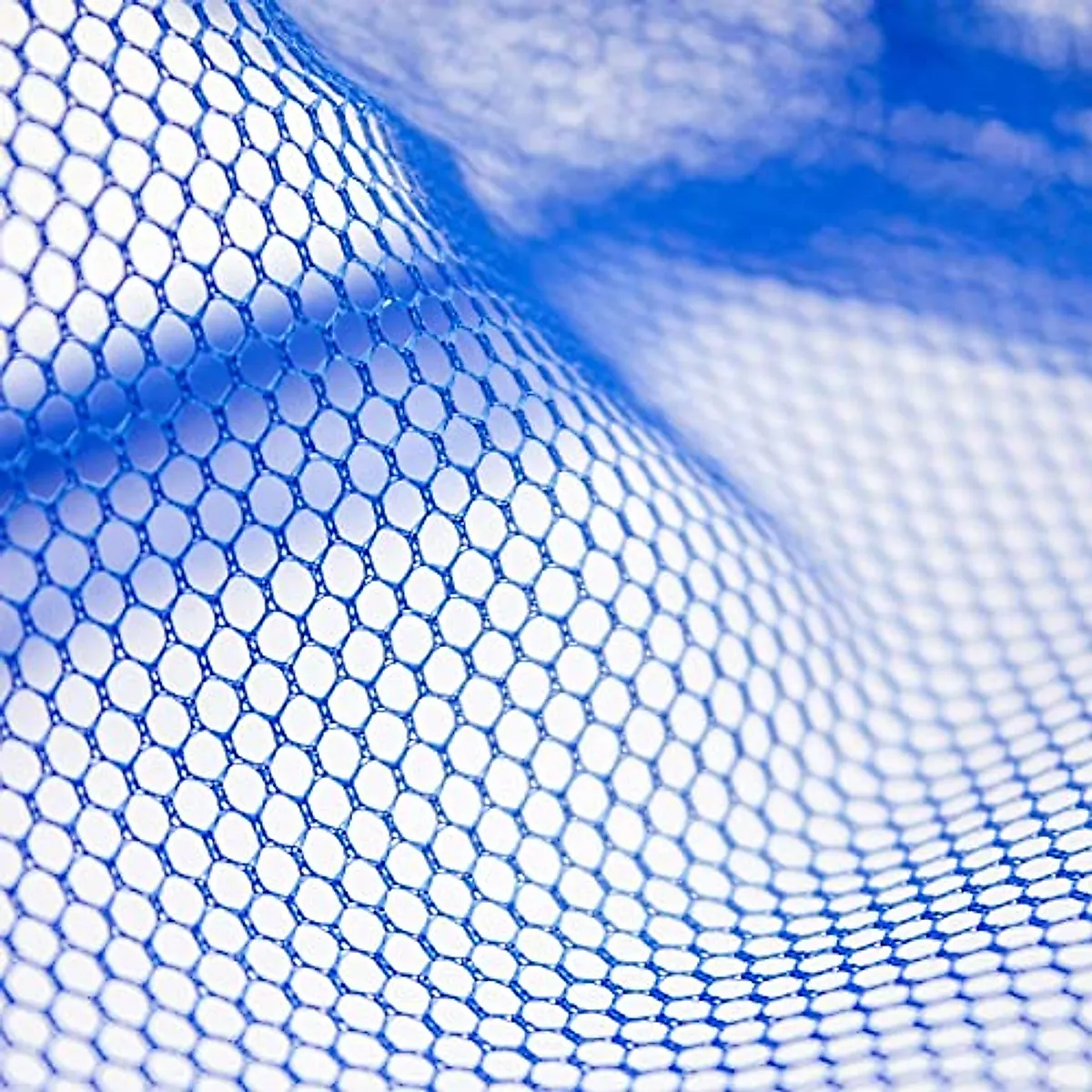 PENN-PLAX Quick-Net Aquarium Fish Net – Durable, Strong, and Safe – Color May Vary (Blue, Red, or Green) – 4” x 3” Net – 10” Handle