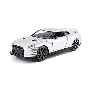 Fast & Furious 1:32 2009 Brian's Nissan GT-R R35 Die-Cast Car, Toys for Kids and Adults(Silver)