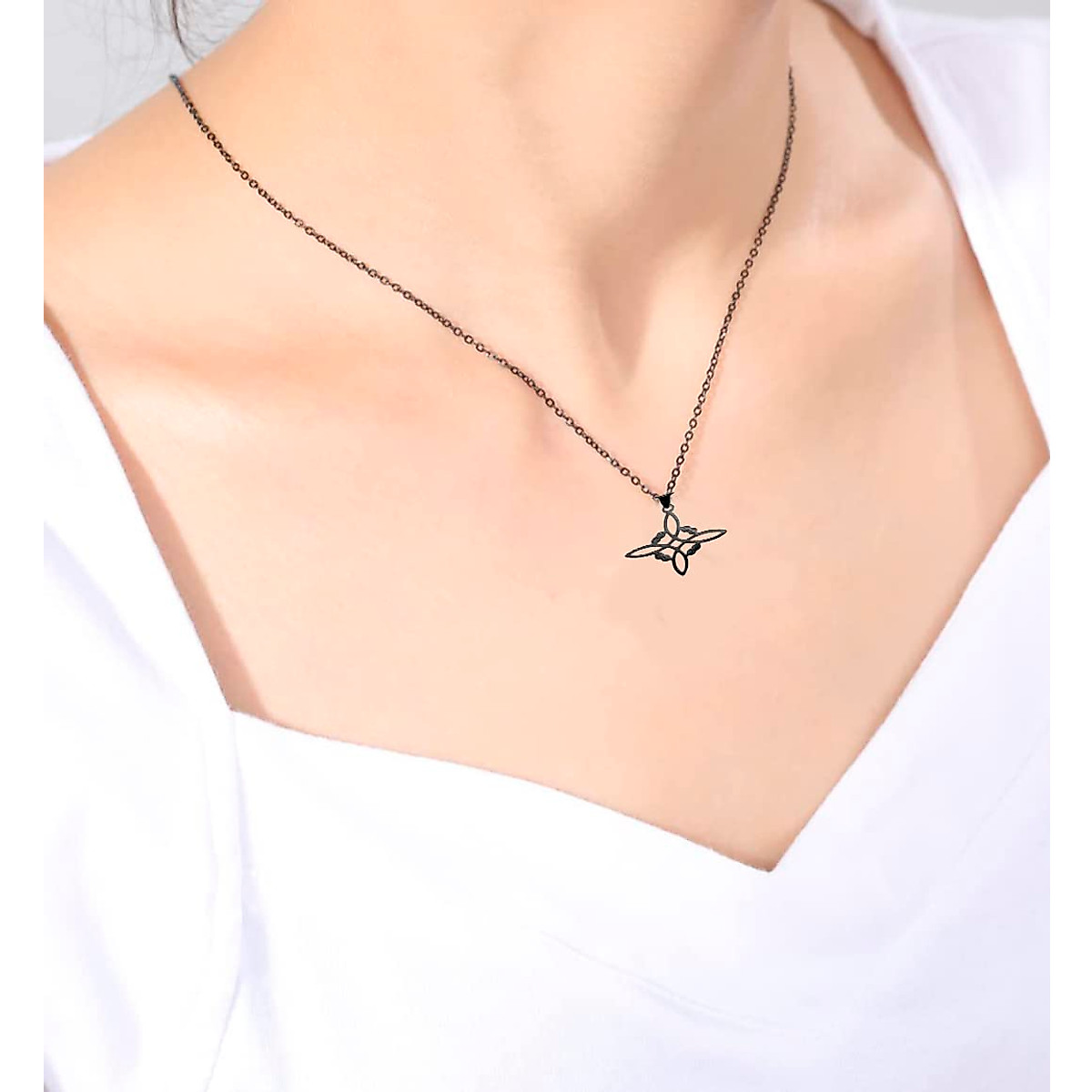 UNIFT Witches Knot Necklace For Women Stainless Steel Irish 4-Pointed Celtic Knot Pendant Fashion Charm Magick Jewelry Gift (Black)