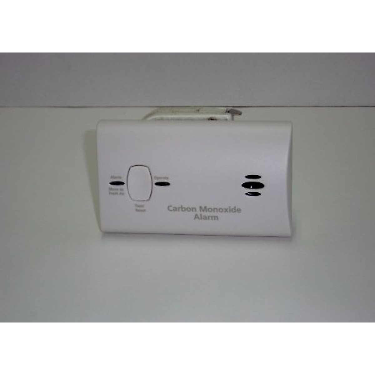 Kidde Carbon Monoxide Detector, Battery Powered CO Alarm with LEDs, Test-Reset Button, Low Battery Indicator, Portable, 6 Pack