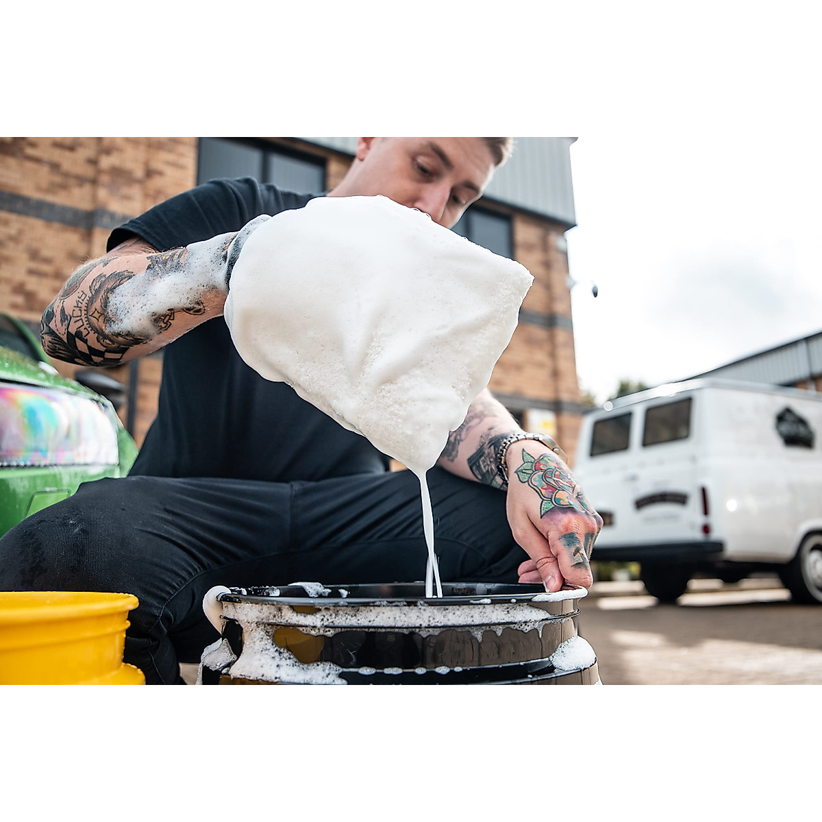 Meguiar's X3002 Microfiber Wash Mitt, Super-Thick Reusable Wash Mitt for Ultimate Finish