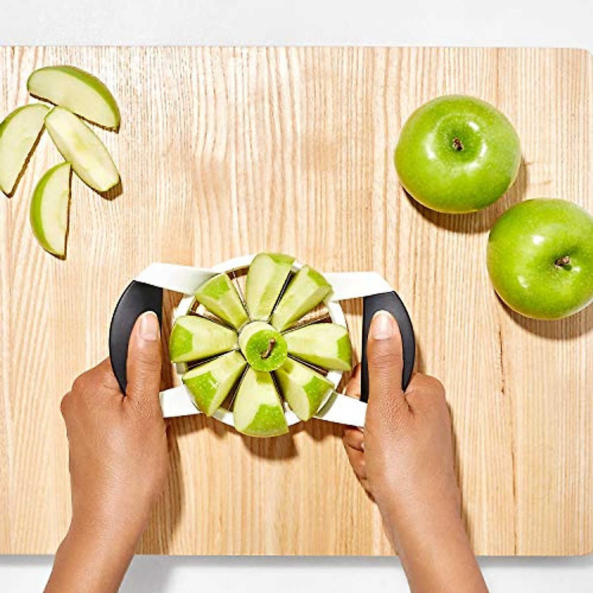 OXO Good Grips Apple Slicer, Corer and Divider,White