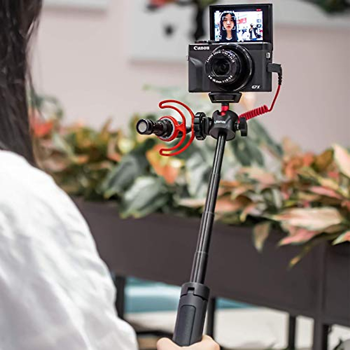 Ulanzi MT-16 Camera Tripod Stand Holder, Mini Tabletop Tripod Selfie Stick with Cold Shoe, Travel Tripod for iPhone 12 Canon G7X Mark III Sony ZV-1 RX100 VII A6600 Vlogging Filmmaking Live Streaming