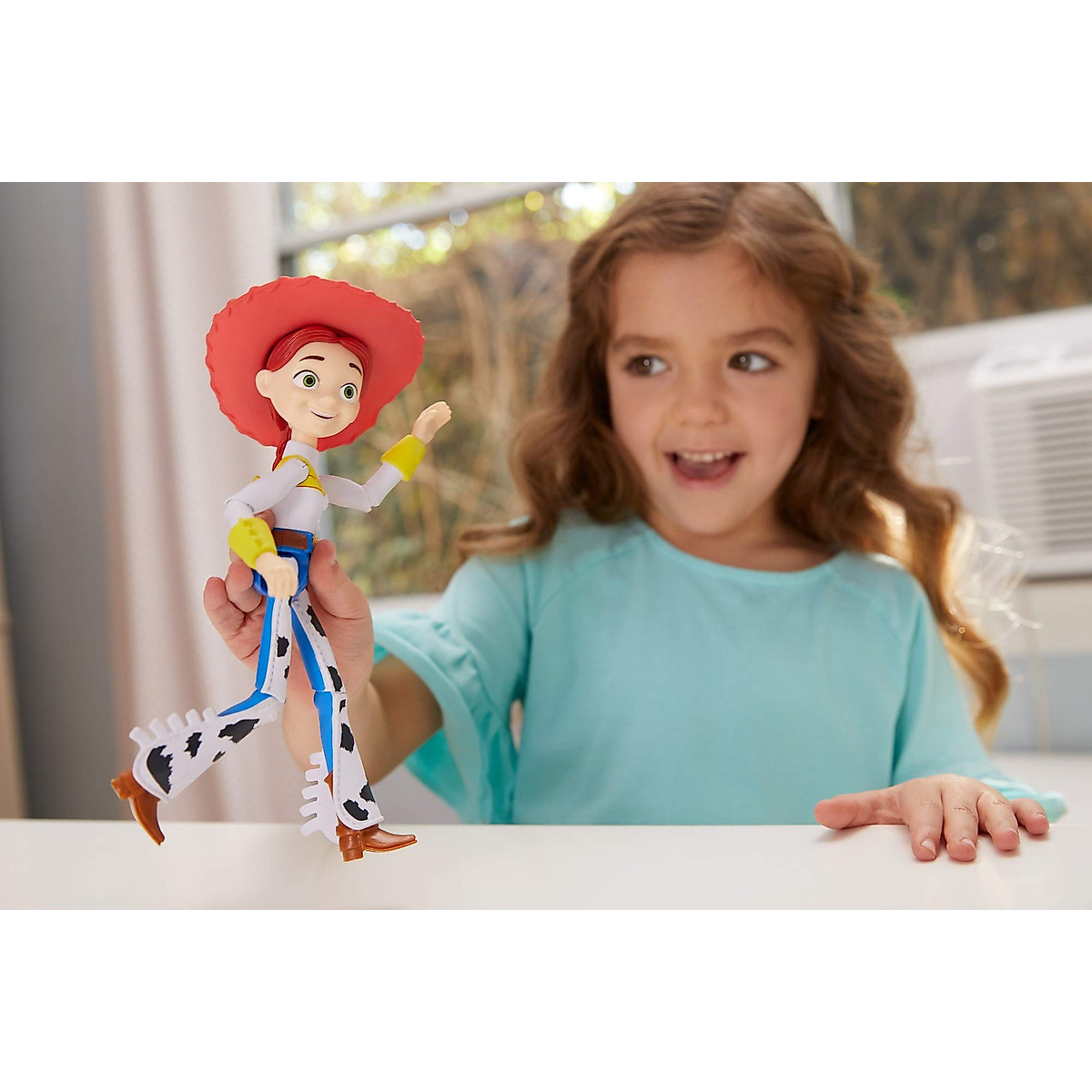 Mattel Disney Pixar Toy Story 4 Jessie Figure, 8.8 in Tall, Posable Cowgirl Character Figure for Kids 3 Years and Older