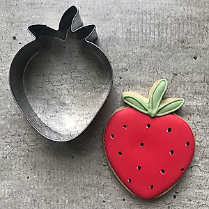 LILIAO Strawberry Cookie Cutter - 2.6 x 3.5 inches - Stainless Steel