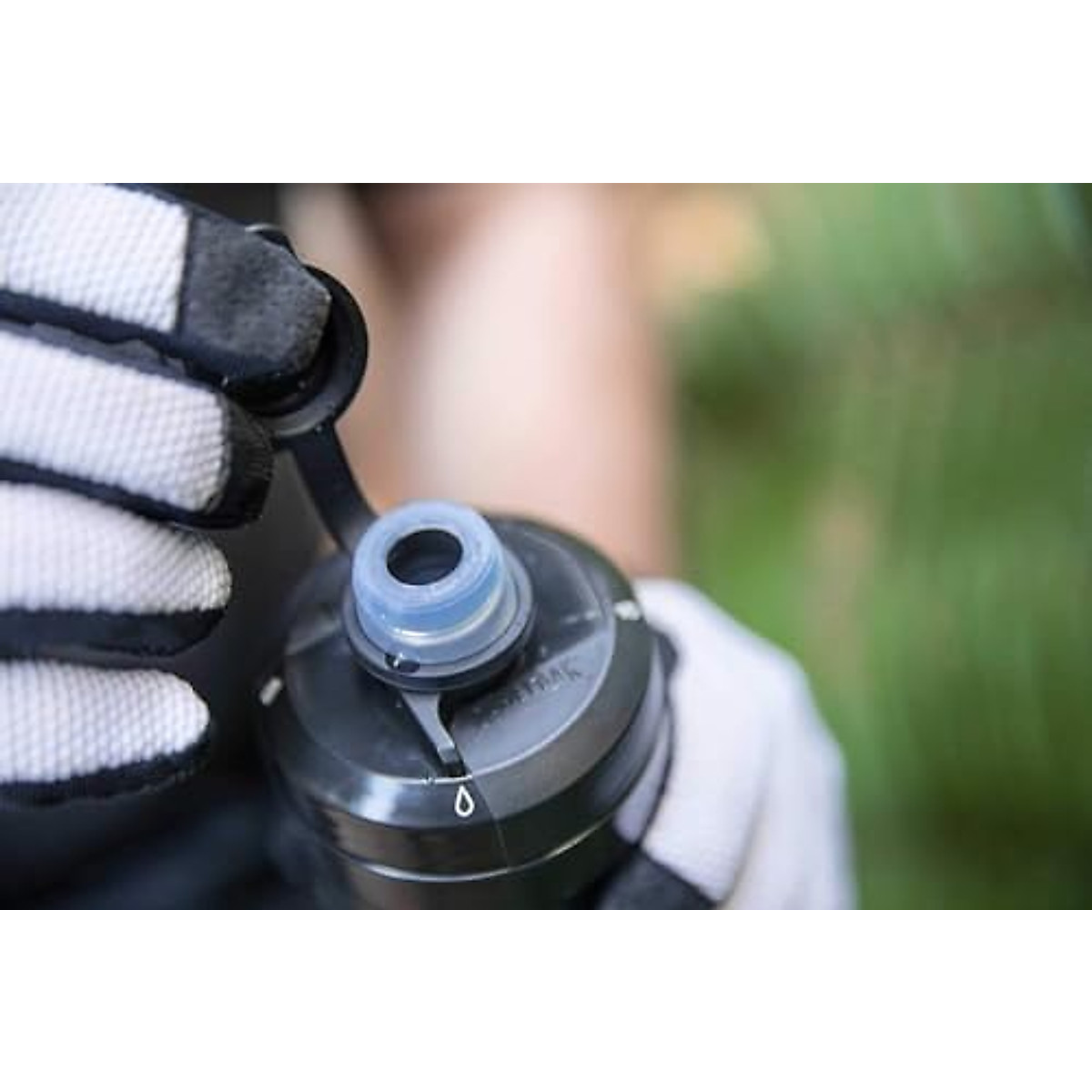 CamelBak Podium Dirt Series Chill Insulated Mountain Bike Water Bottle 21oz, Lime