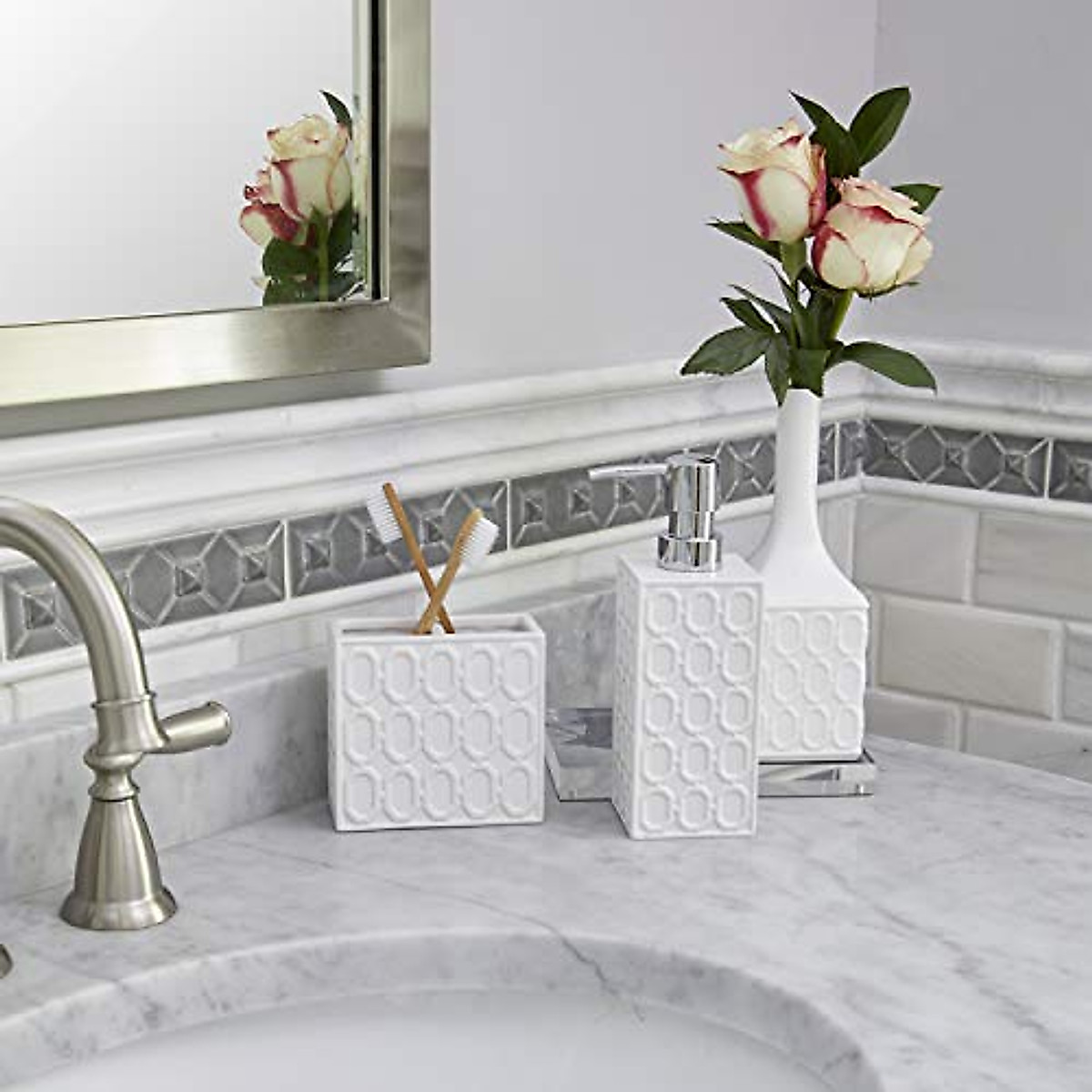 Vern Yip by SKL Home Lithgow Vase, White