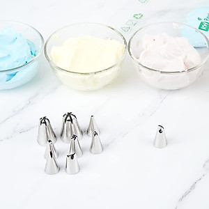 Restaurantware Pastry Tek Petal Tip 1 Reusable Decorating Cake Tip - #59S Dent-Resistant Stainless Steel Rose Frosting Tip Dishwasher-Safe Decorate Cupcakes Cakes or Cookies