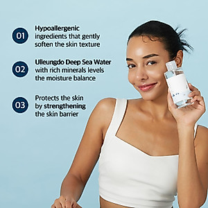 ROUND LAB 1025 Dokdo Toner 6.76 Fl Oz, Oil Control and Reduces Excess Sebum, Gentle Exfoliating Facial Toner, Deep Sea Water for Moisturization, Soft Finish Without Stickiness, Korean Skin Care