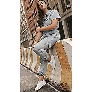 Reebok Women Club C 85 Sneaker, White/Light Grey/Gum, 7.5