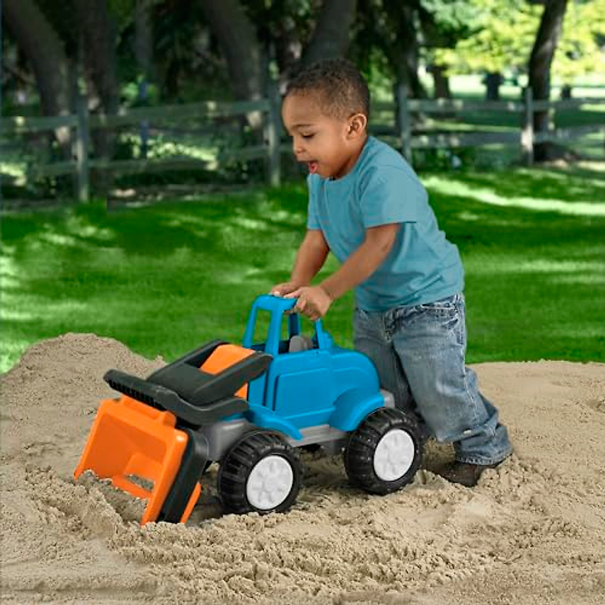 American Plastic Toys Kids’ Gigantic Loader Truck, Made in USA, Tilting Loading Dump Bucket, Knobby Wheels, & Metal Axles for Indoors & Outdoors, Haul Sand, Dirt, or Toys, Ages 2+ (Color May Vary)