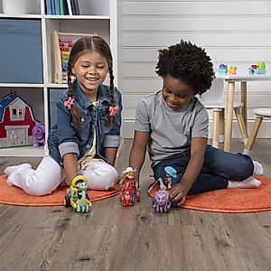 Dino Ranch Miguel and Tango’s Tow Rig Vehicle - Features 5” Dino Tango Tow Rig and 3” Dino Rancher Miguel - Three Styles to Collect - Toys for Kids Featuring Your Favorite Pre-Westoric Ranchers