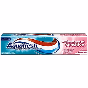 Aquafresh Maximum Strength Sensitive + Gentle Whitening Toothpaste, Smooth Mint 5.6 oz (Pack of 3)