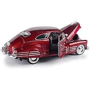 1948 Chevy Aerosedan Fleetline, Red - Motormax Premium American 73266 - 1/24 Scale Diecast Model Car