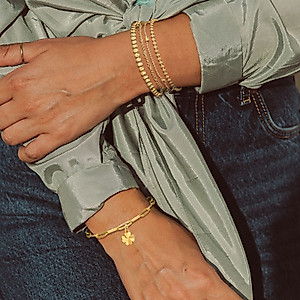 VIMCUPQ Gold Chain Bracelets set for Women, 18K Gold Plated Charm Bracelet Dainty Adjustable Stackable Bracelets Trendy Layered Link Pearl Heart Lucky Clover Charms Bracelets