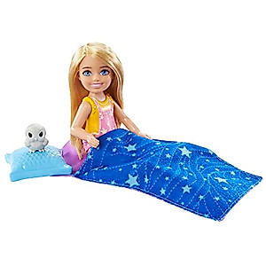 Barbie It Takes Two Doll & Accessories, Camping Playset with Owl, Sleeping Bag & Accessories, Blonde Chelsea Small Doll