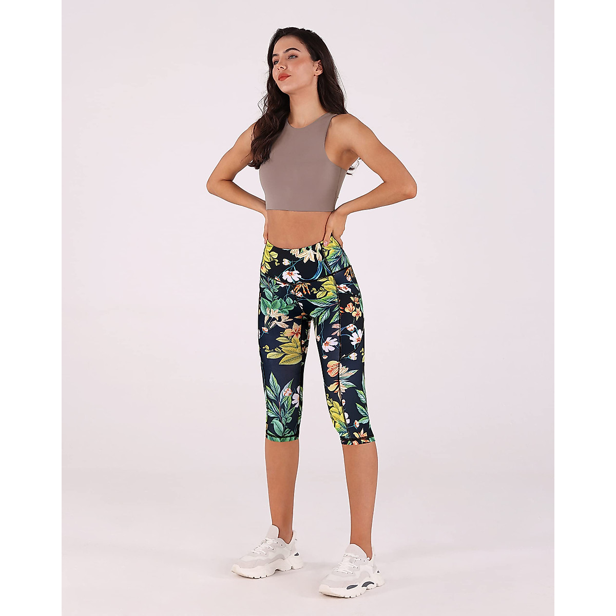 ODODOS Women's High Waisted Printed Yoga Capris with Pocket, Tummy Control Non See Through Workout Sports Running Athletic Capri Leggings, Tropical Flower, Large