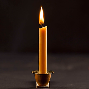 BRUBAKER 10% Beeswax Tree Candles - Pack of 20 - Honey Colored - 3¾ x ½ Inch (9.5 x 1.27cm) - Made in Europe - Pyramids, Carousels & Chimes